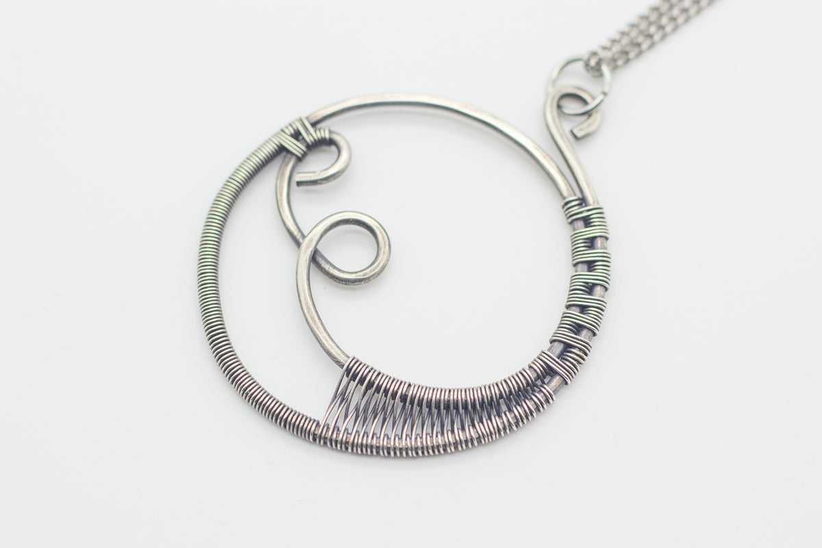 Circular Sterling Silver Wire Wrapped Pendant – Nymph Glass Jewelry