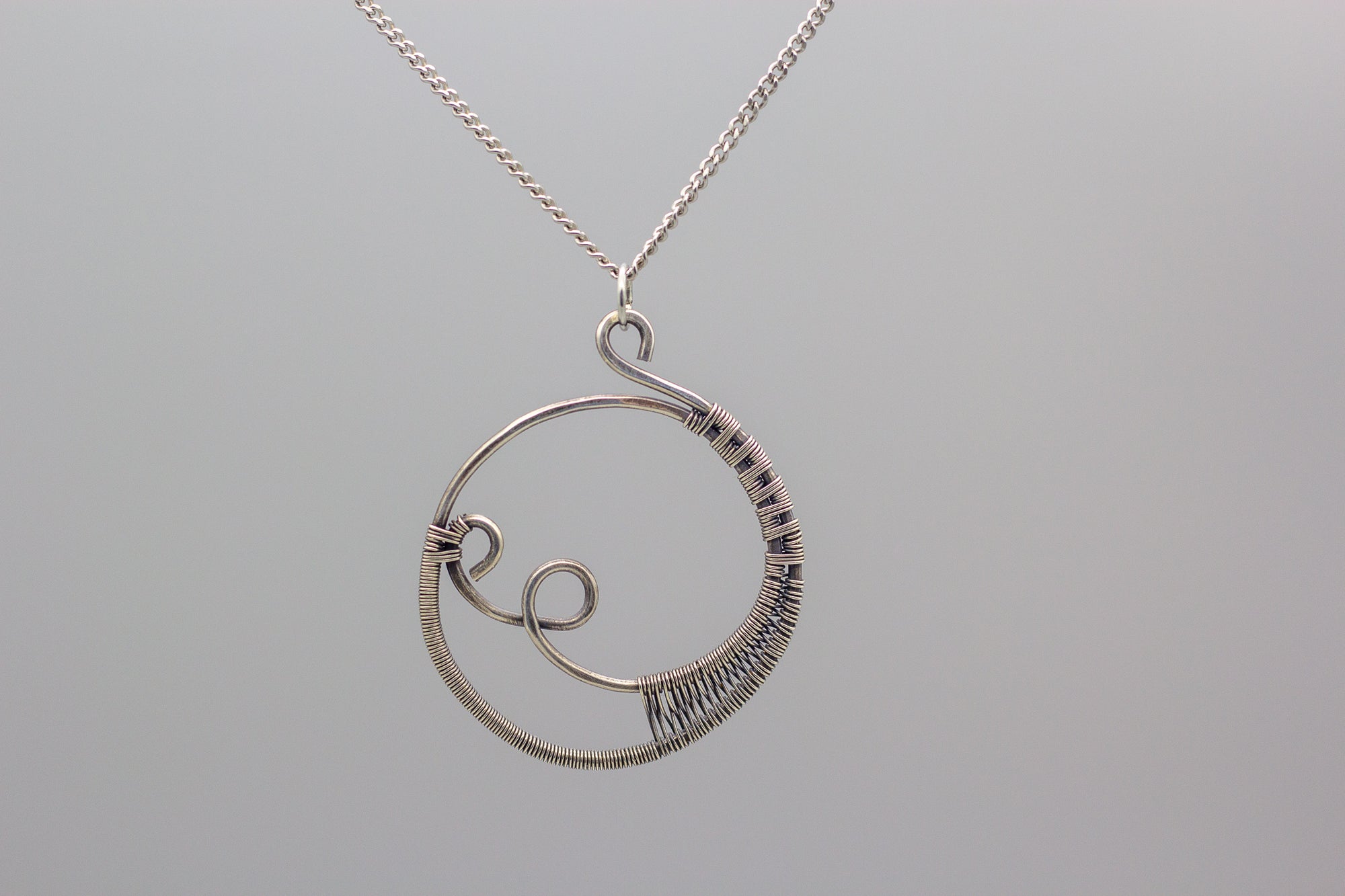 Circular Sterling Silver Wire Wrapped Pendant – Nymph Glass Jewelry